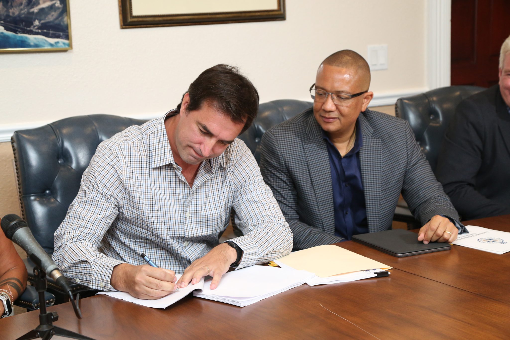The Grand Bahama Port Authority Signs Deal for First of its Kind $15M ...